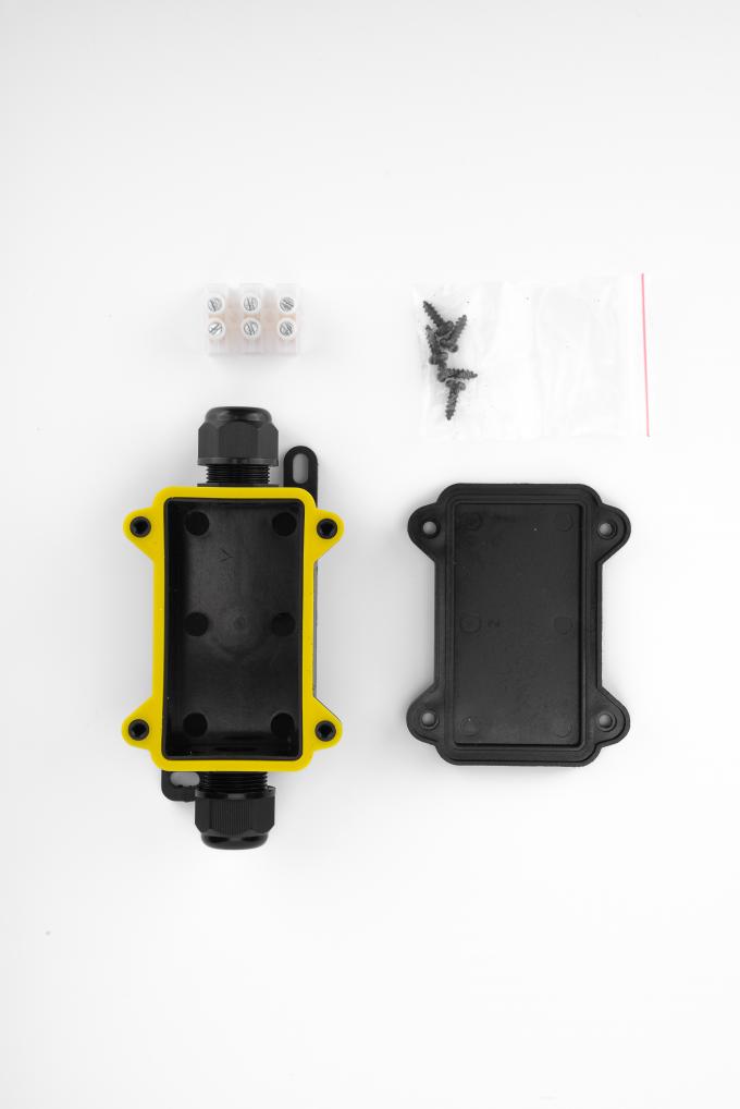 Black IP68 Quick Connector 24A 450VAC Waterproof Junction Box 2 Pin